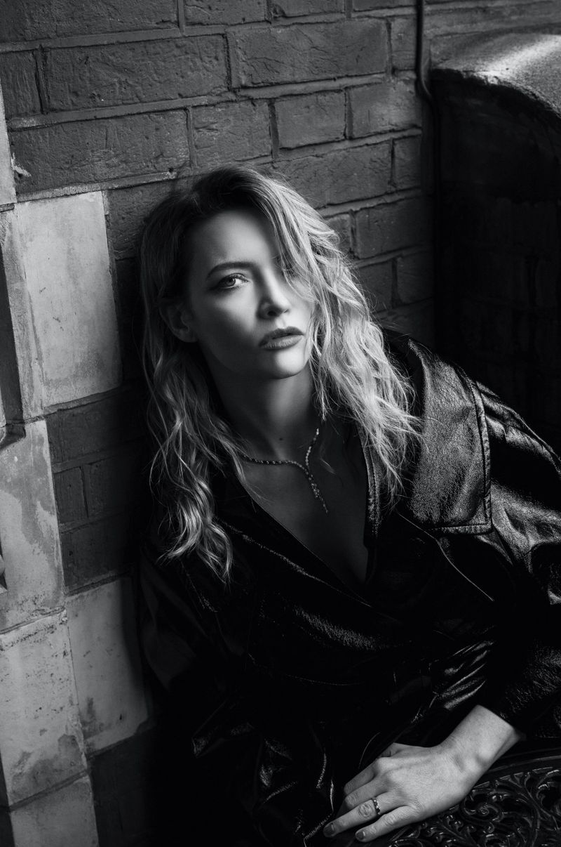 Talulah Riley (1883 Magazine)