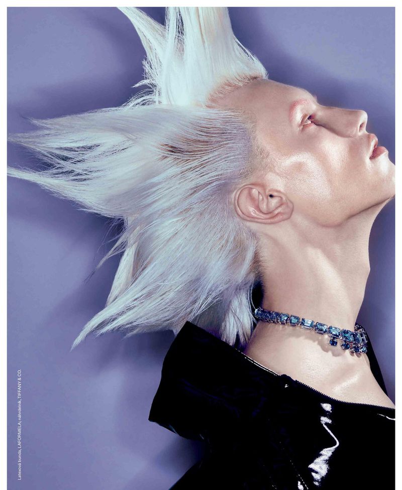 Gettin into a role (Vogue Czechoslovakia)