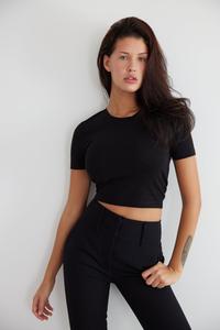 Liza Makhu - Model Profile - Photos & latest news