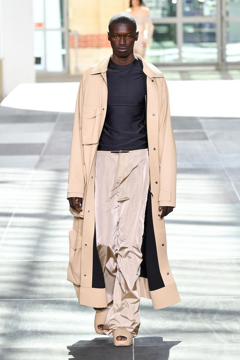 Rains S/S 23 Show (Rains)