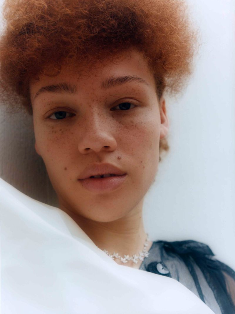 Peaceful Woman (Violet Book)