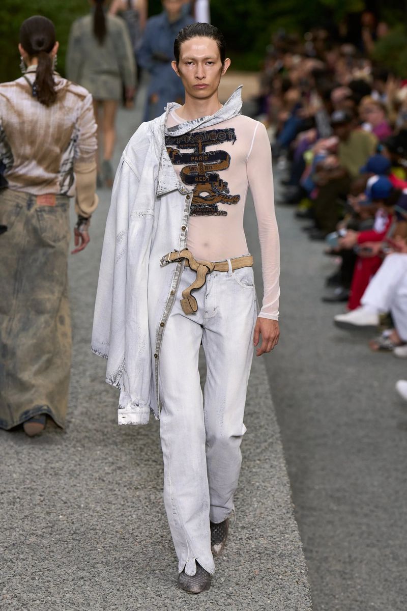 Y/Project S/S 23 Show (Y/Project)