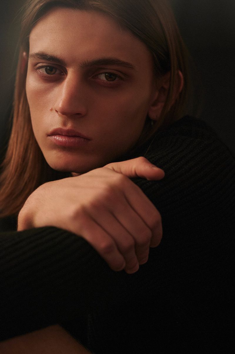 PORTRAITS (Portrait)