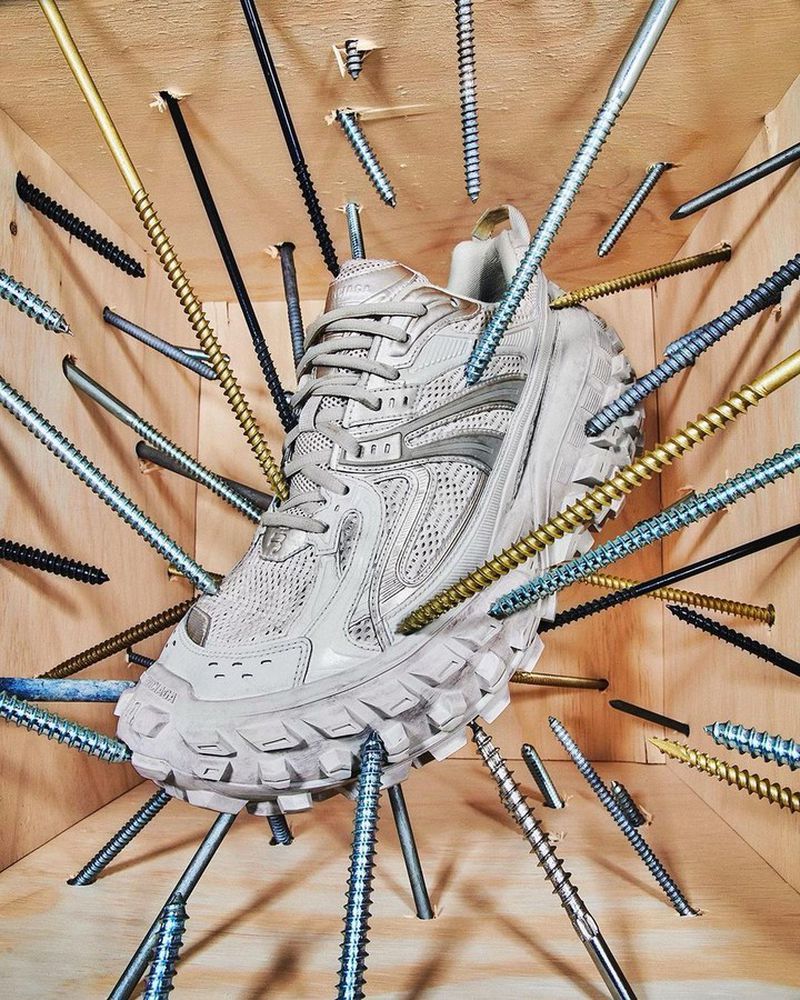 The Nine Sneakers (and One Hyped-Up Clog) Defining Fashion Now (GQ ...