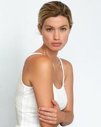 Maggie Rawlins - Model - Featured