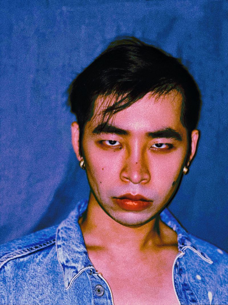 Chinese beauty, Self portraits by Yun Lai (Portrait)