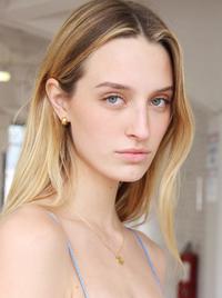 Isabelle Schilling - Model Profile - Photos & latest news