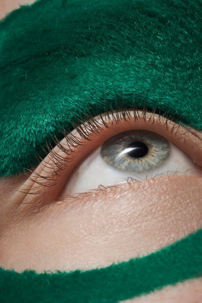 Flocking (Dazed Beauty)