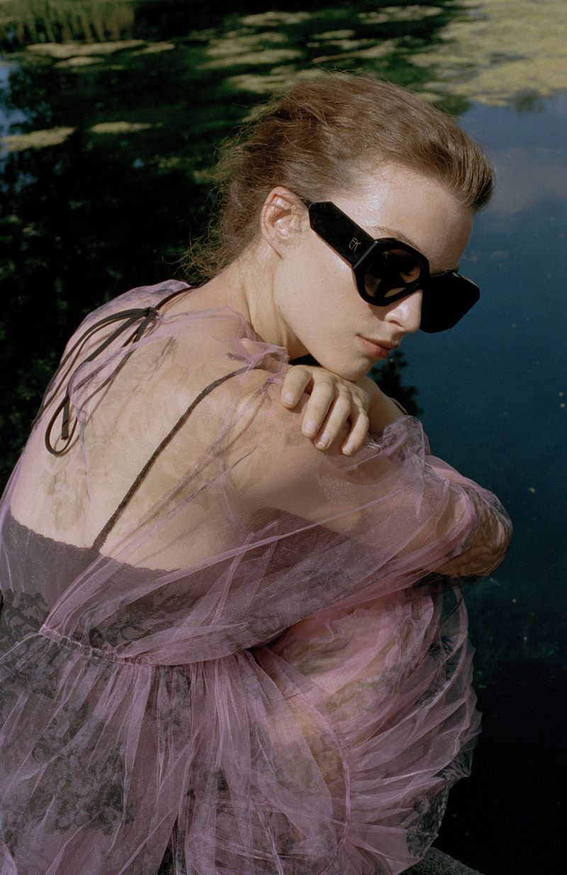 GLAM FIELD BY SARAH TAHON (Marie Claire Hong Kong)