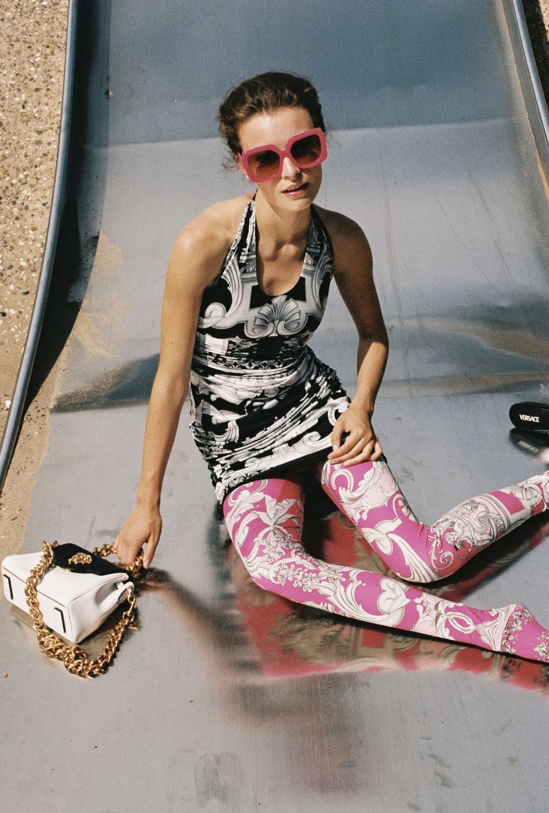 GLAM FIELD BY SARAH TAHON (Marie Claire Hong Kong)