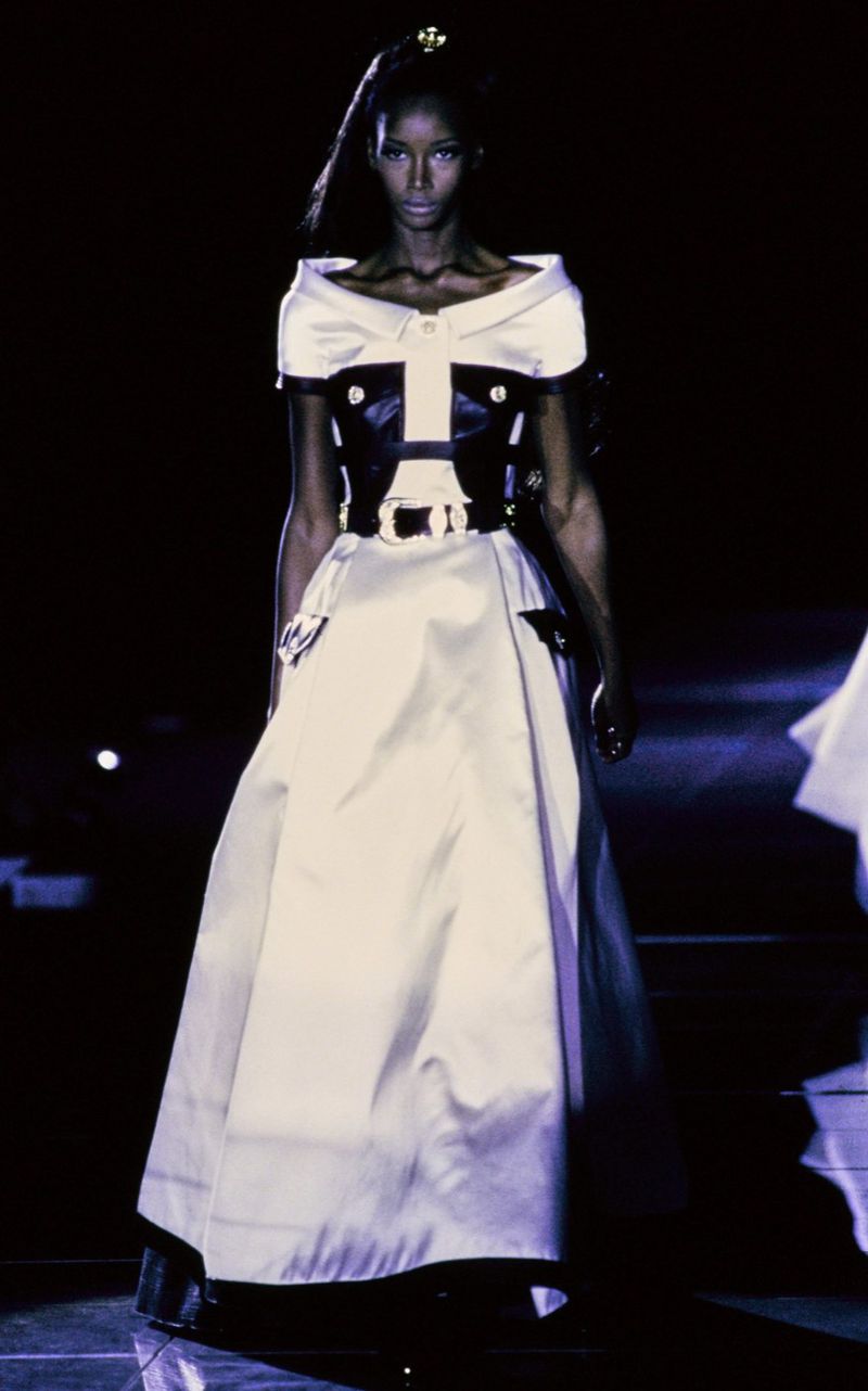 Versace Fall 1992 Show (Versace)
