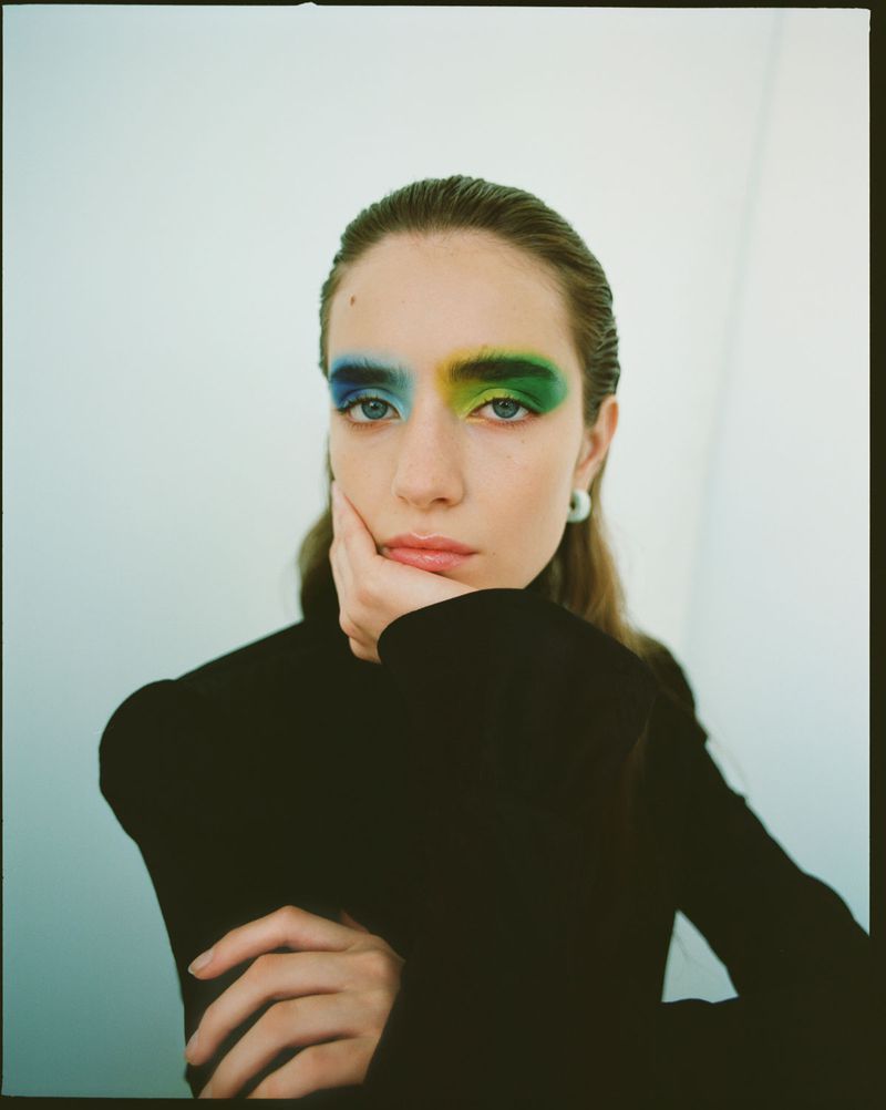 Talia Female Singapore - CONTENTSbeauty (ContentMode Magazine)