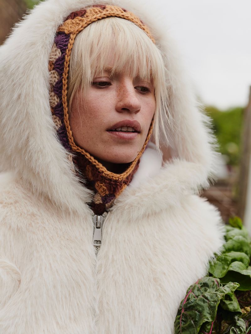 Urban Outfitters AW 22 Lookbook (Urban Outfitters)