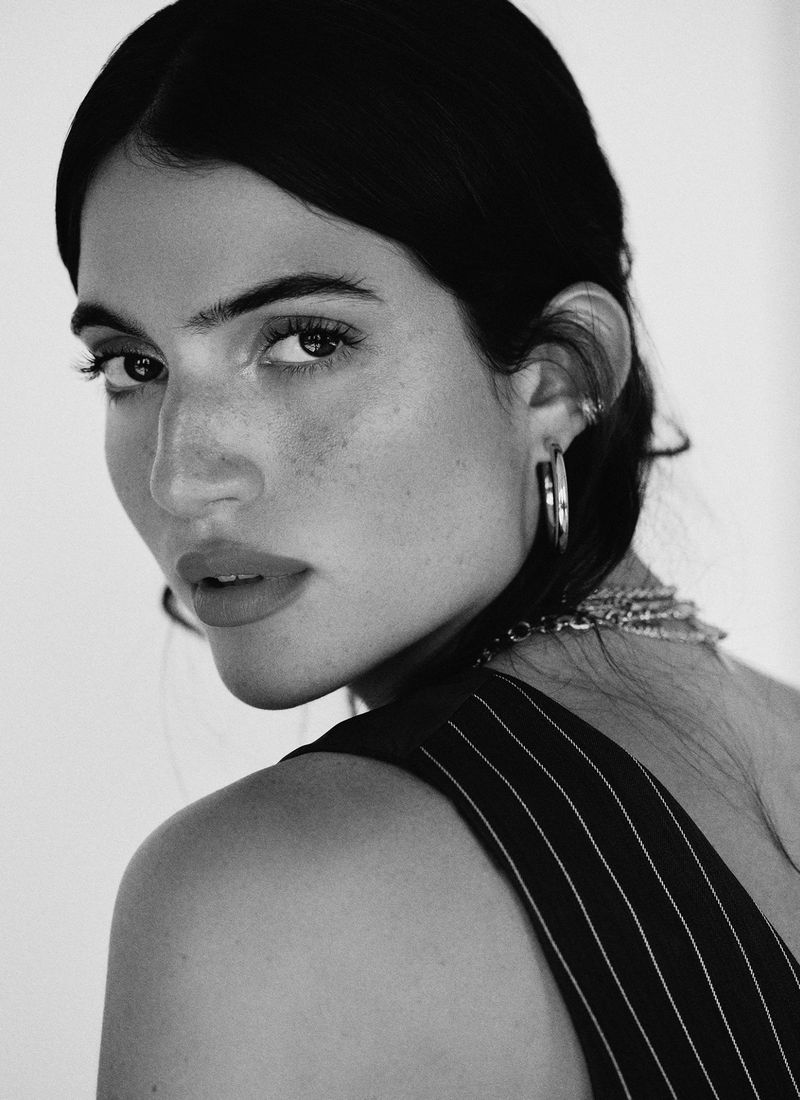 Golden Beauty (5ELEVEN Magazine)