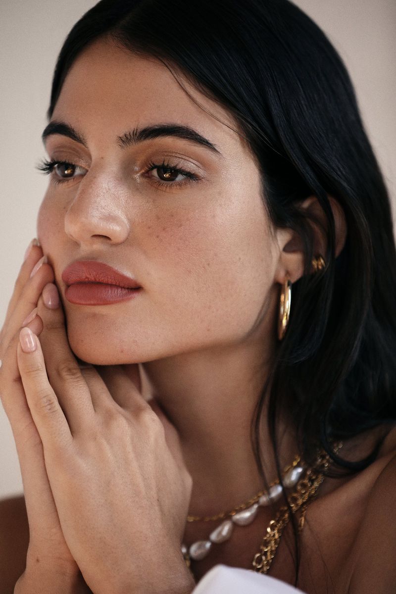 Golden Beauty (5ELEVEN Magazine)