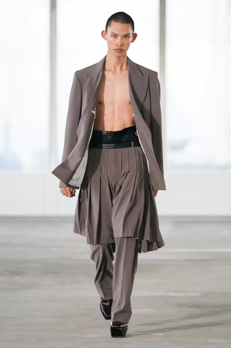 Peter Do S/S 23 Show (Peter Do)