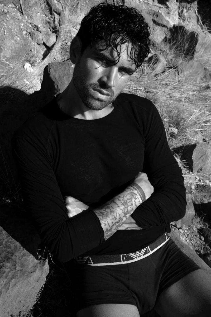 Modern Castaway by Camelia Menard (L'Officiel Hommes Belgium)