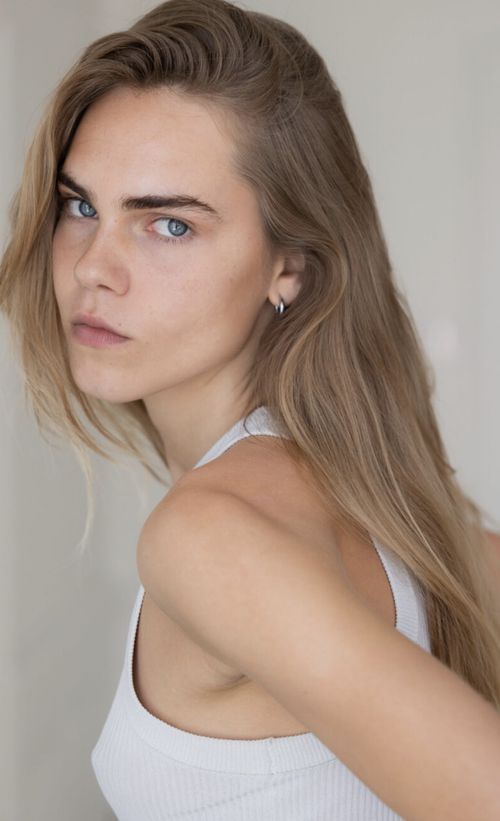 Line Brems - Model Profile - Photos & latest news