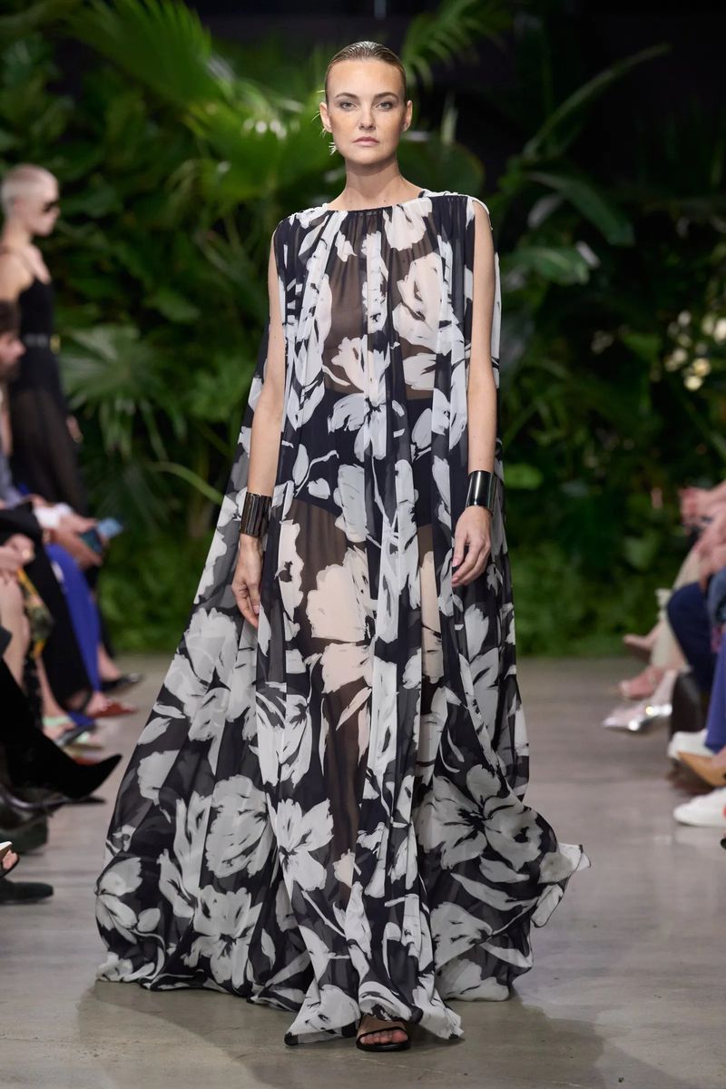 Michael Kors Collection S/S 23 Show (Michael Kors Collection)