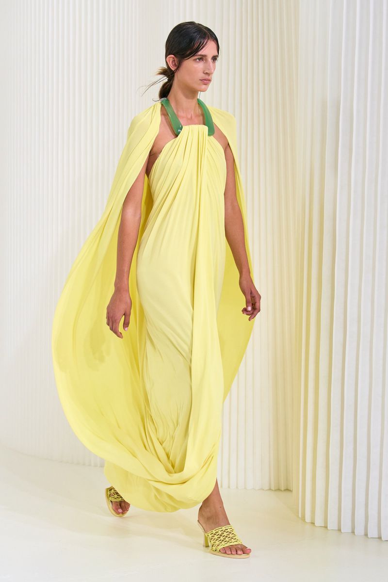 Jonathan Simkhai S/S 23 Show (Simkhai)