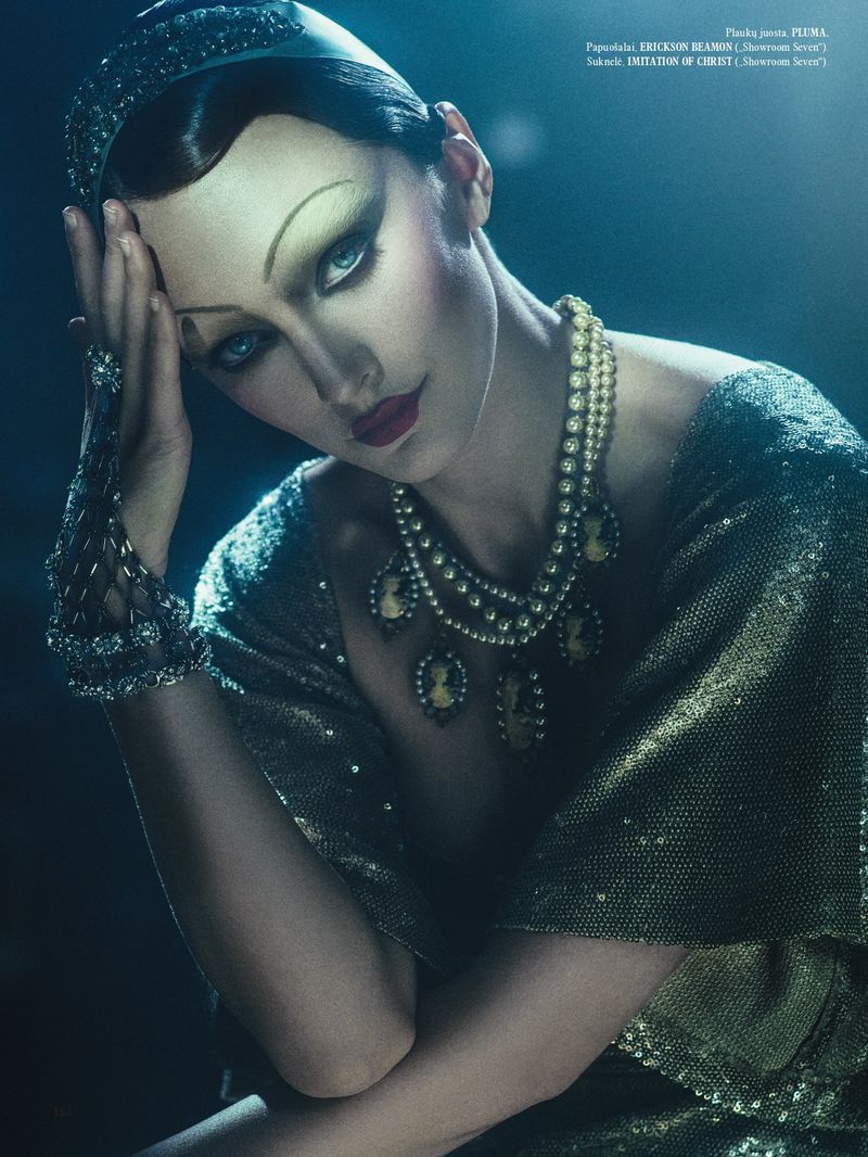 Nebylusis Kinas by Chris Knight (L'Officiel Lithuania)