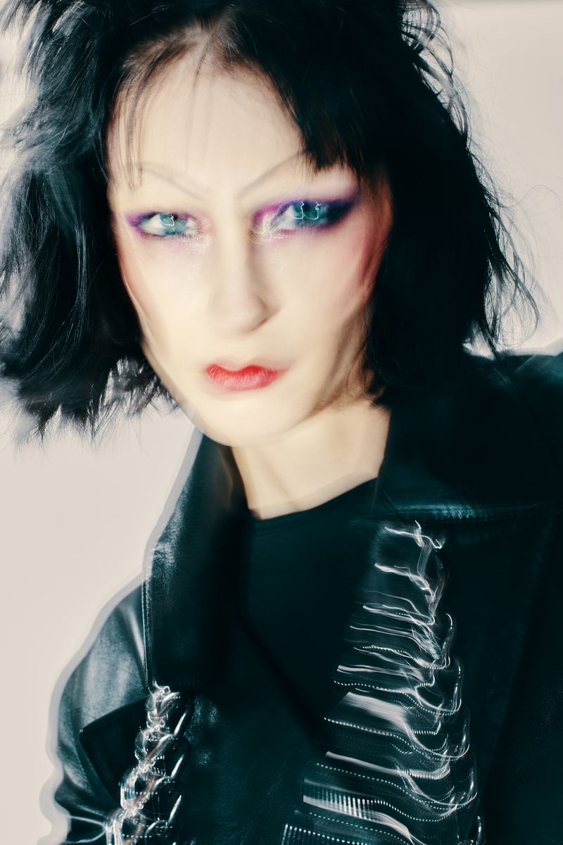 Pains (Portrait)