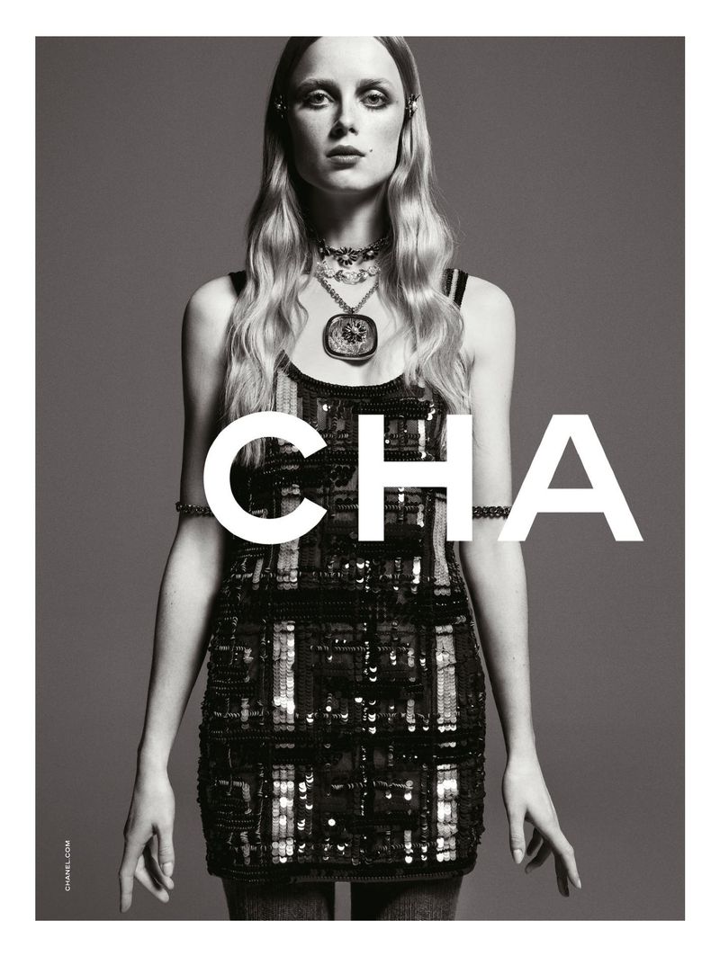 Chanel F/W 2022 Campaign (Chanel)