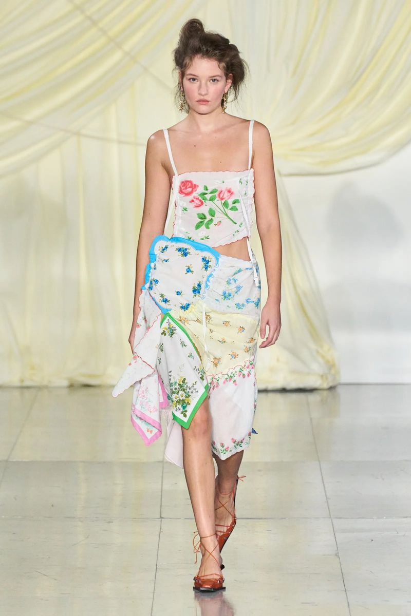Yuhan Wang S/S 23 Show (Yuhan Wang)