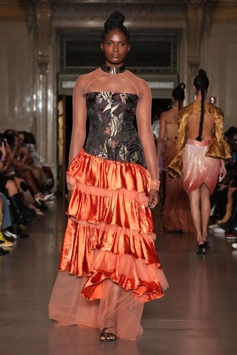 Kim Shui S/S 23 Show (Kim Shui)