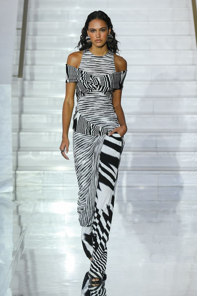 Missoni S/S 23 Show (Missoni)