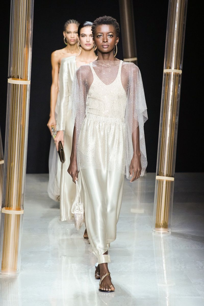 Giorgio Armani S/S 23 Show (Giorgio Armani)
