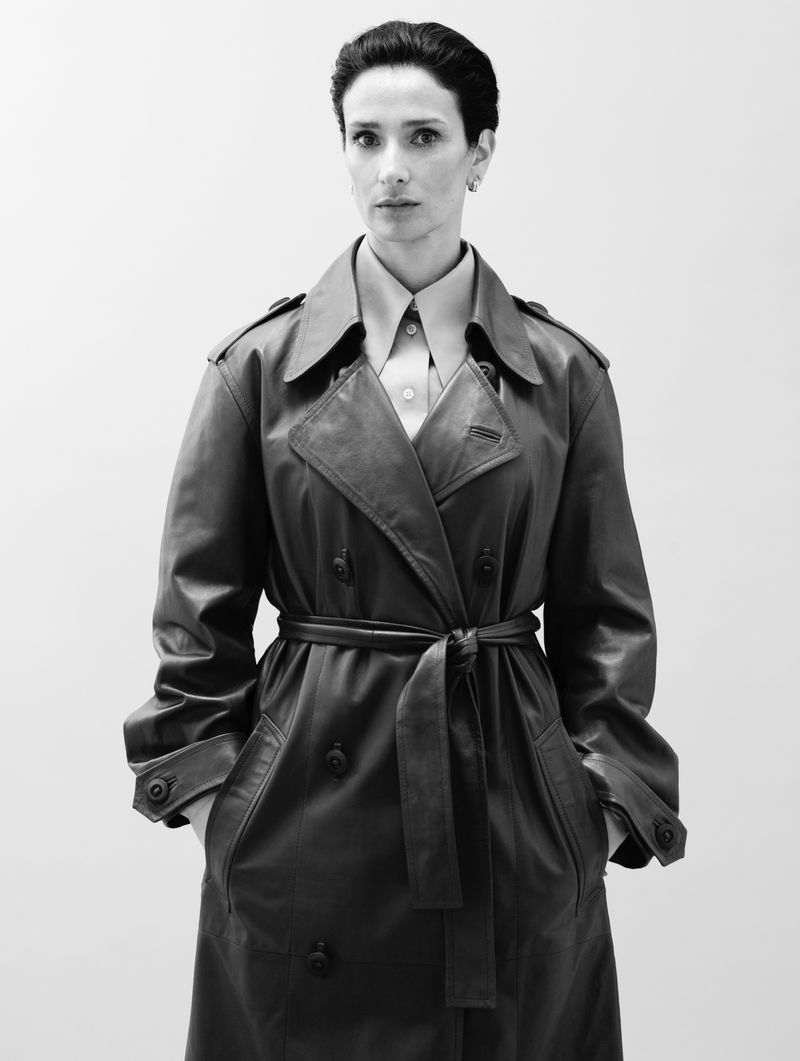 Indira Varma leads the way (L'Officiel Italia)