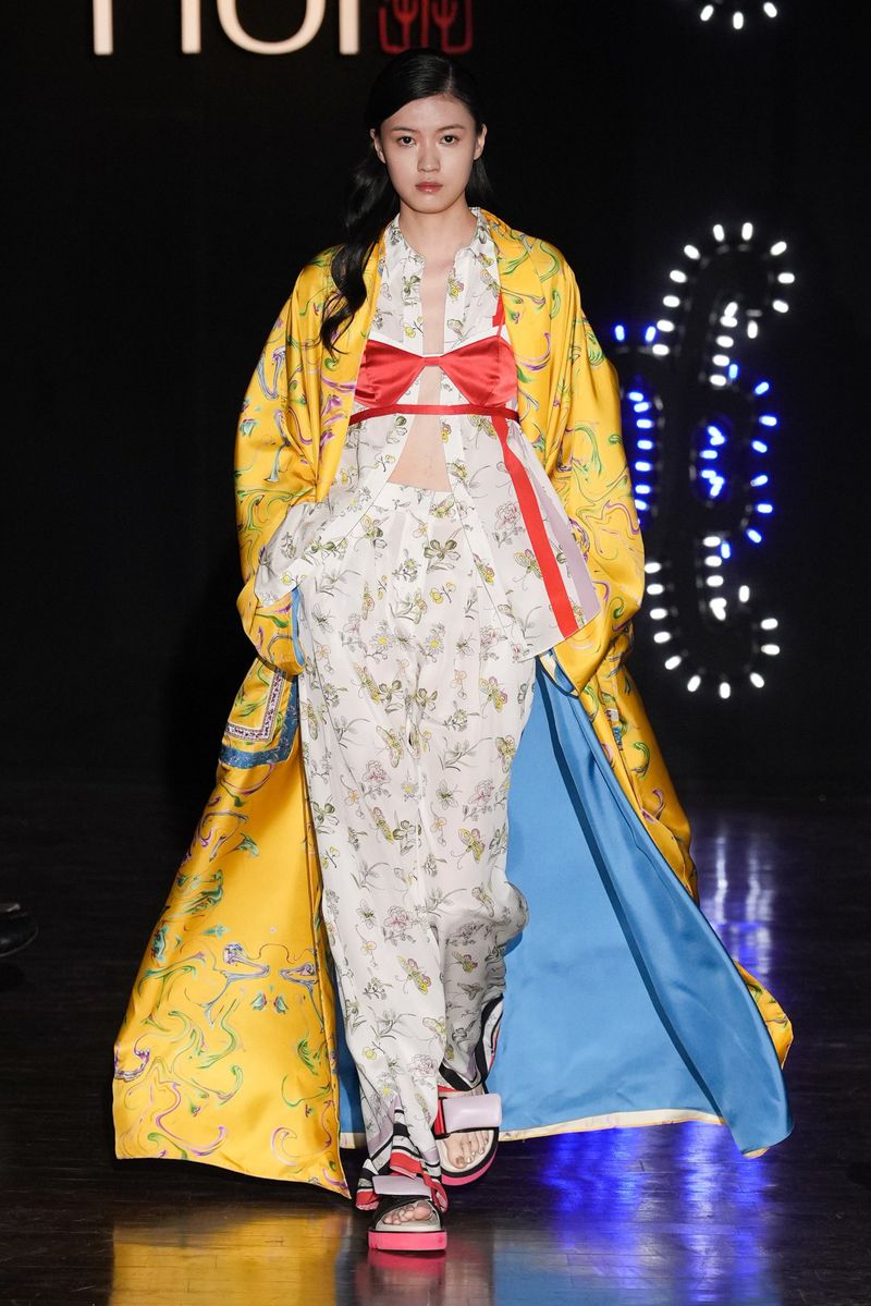 Hui S/S 23 Show (Various Shows)