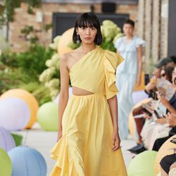 Amane Taniguchi - Model Profile - Photos & latest news