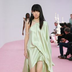 Yanan Wan - Model Profile - Photos & latest news