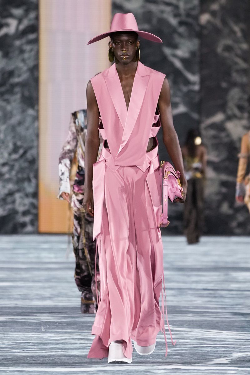 Balmain S/S 23 & Haute Couture Spring 2023 Show (Balmain)
