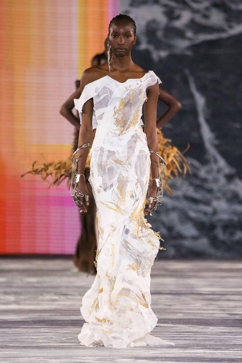 Balmain S/S 23 & Haute Couture Spring 2023 Show (Balmain)