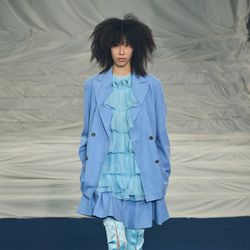 J Moon - Model Profile - Photos & latest news