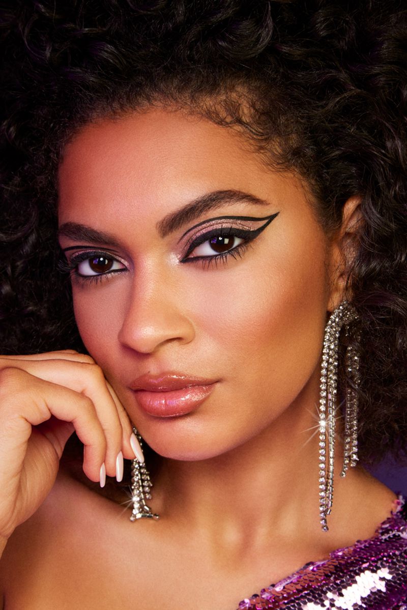 buxom (Various Lookbooks/Catalogs)