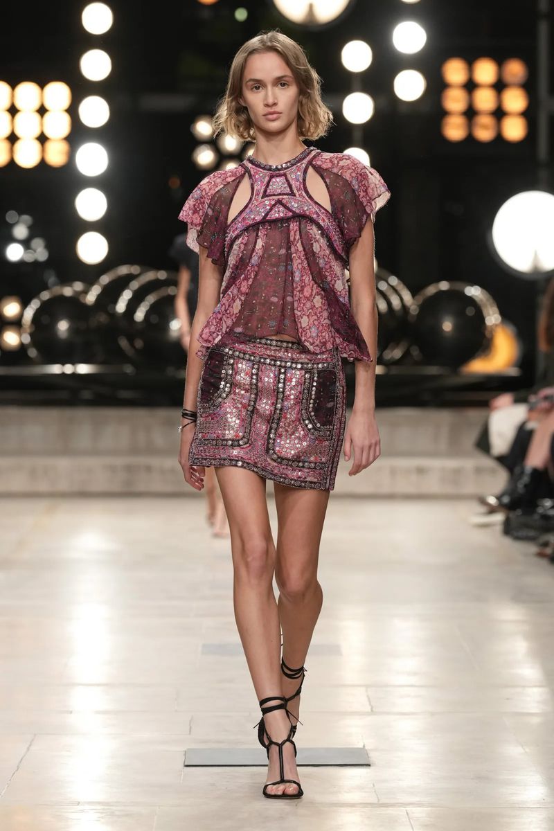 Isabel Marant S/S 23 Show (Isabel Marant)