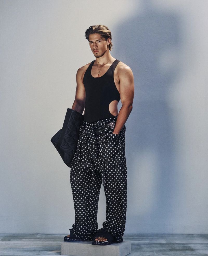 Toron Studio Early SS2023 (Various Lookbooks/Catalogs)