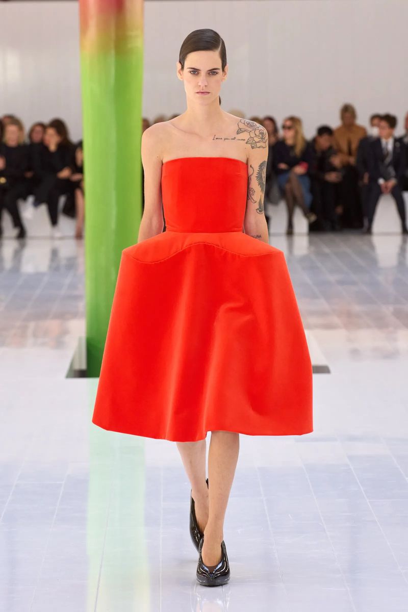 Loewe S/S 23 Show (Loewe)