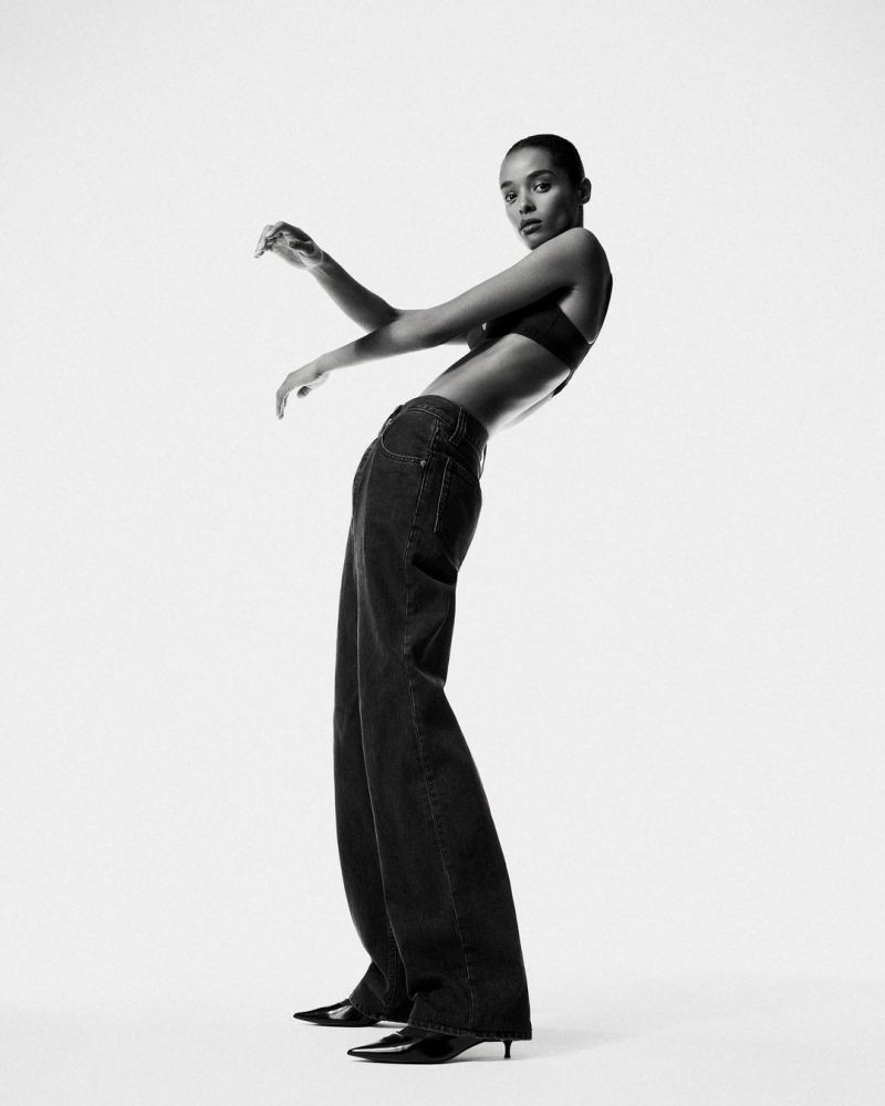 Calvin Klein Holiday 2022 Campaign (Calvin Klein)
