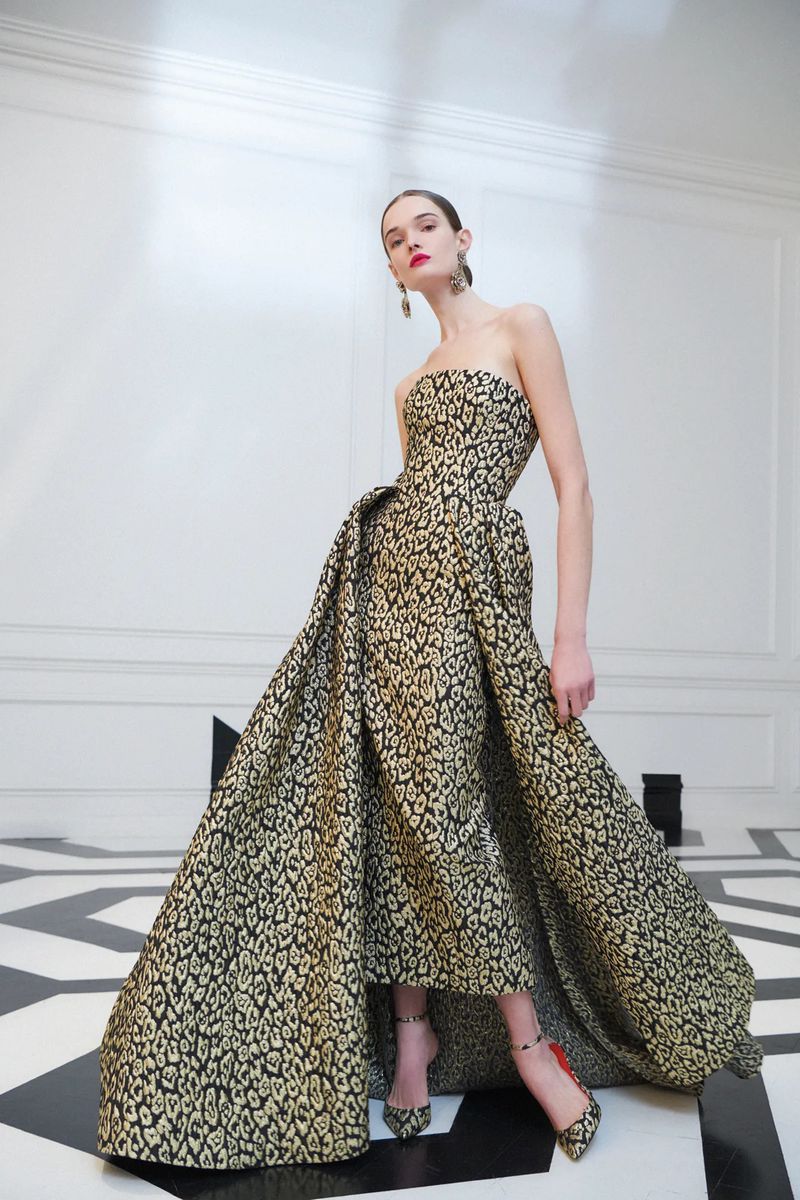 Carolina Herrera Pre-Fall 2023 Lookbook (Carolina Herrera)