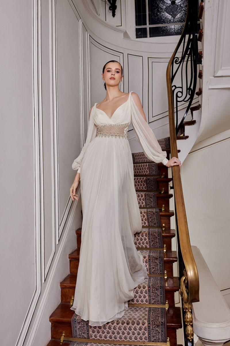 READY-TO-WEAR PRE-FALL 2023 COLLECTION: IN THE WONDERS (Zuhair Murad)