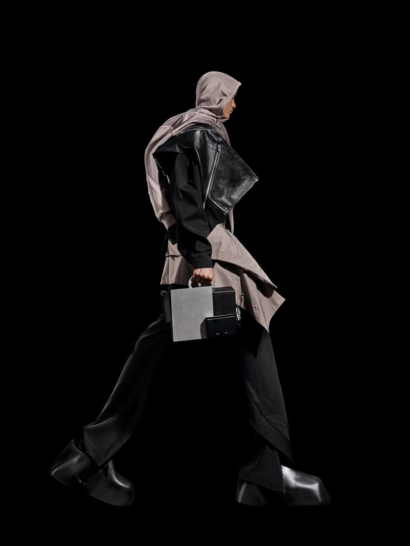 Heliot Emil S/S 23 Campaign (Heliot Emil)