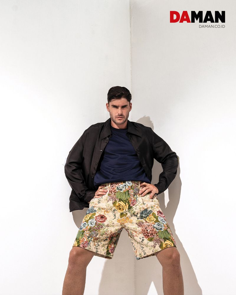 The Outer Limits (DA MAN Magazine)