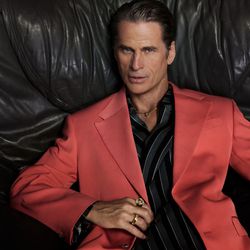 Mark Vanderloo - Model Profile - Photos & latest news