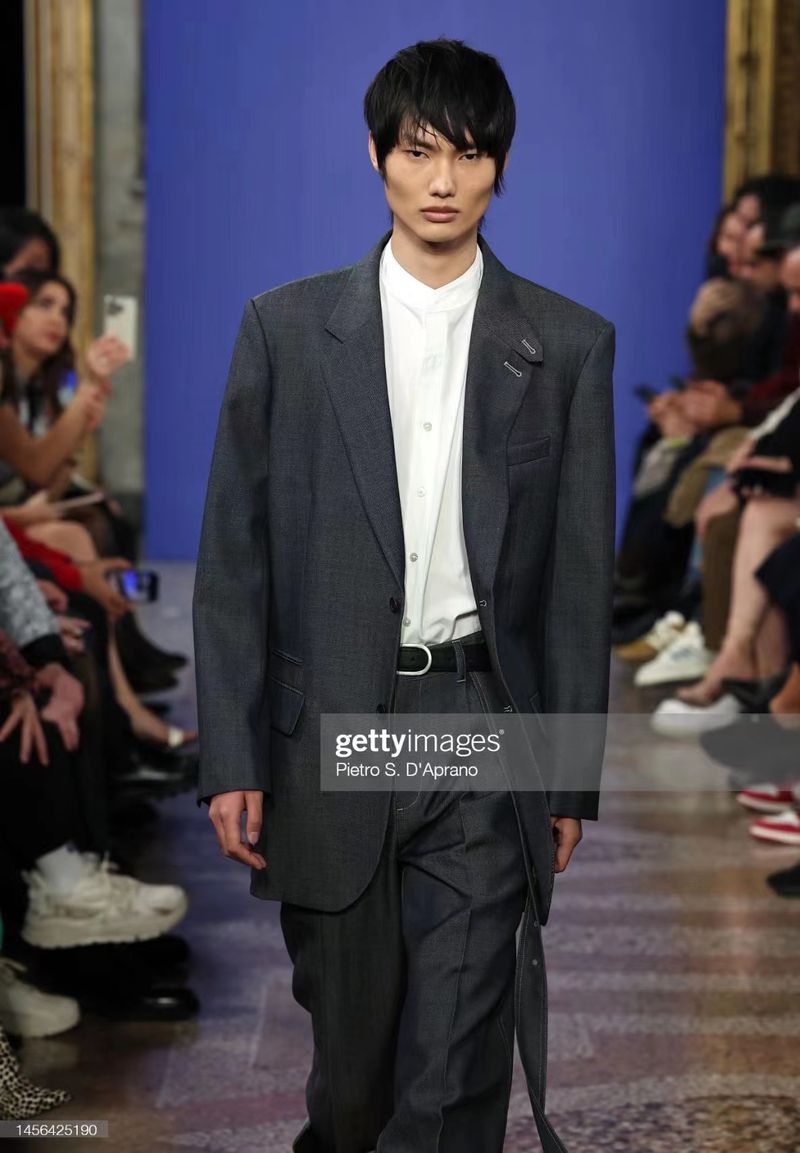 Shanghai Tang F/W 23 Men's Show (Shanghai Tang)