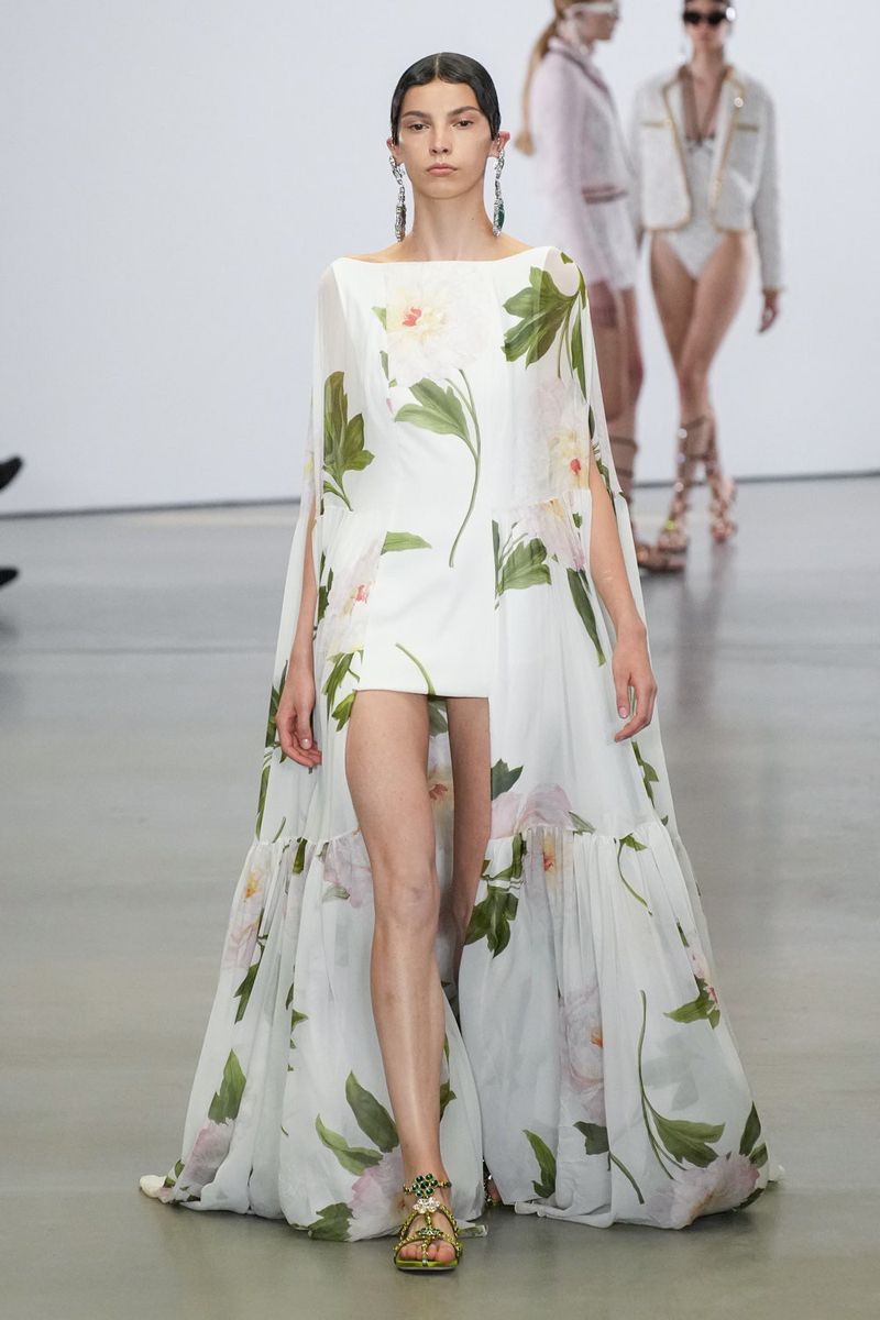 Giambattista Valli S/S 23 Show (Giambattista Valli)